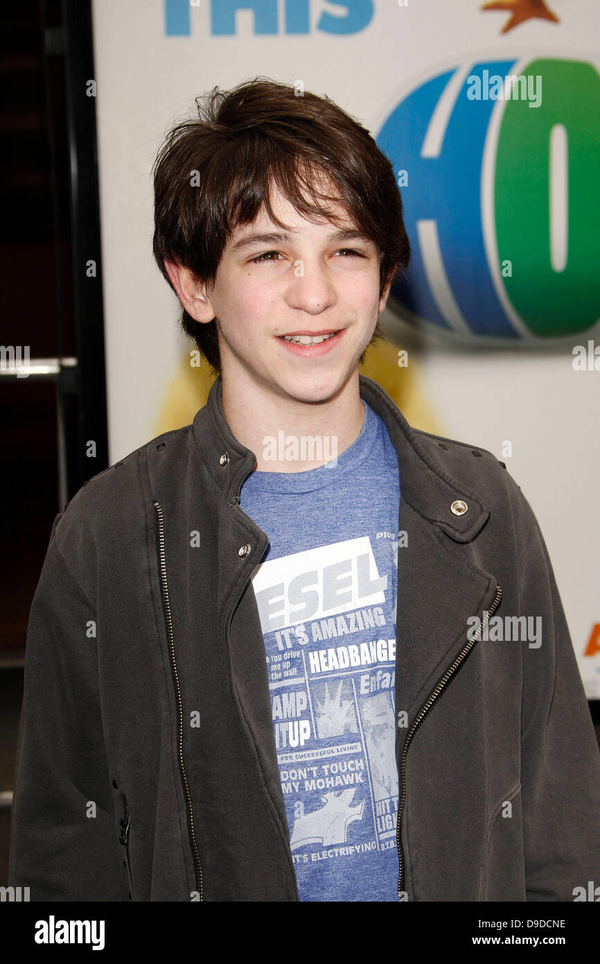 Zachary Gordon, Los Angeles premiere of 'Hop' at Universal Studios ...