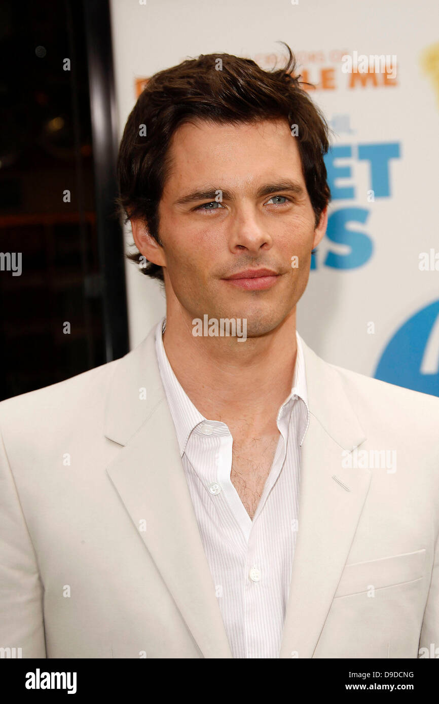 James Marsden, Los Angeles premiere of 'Hop' at Universal Studios ...