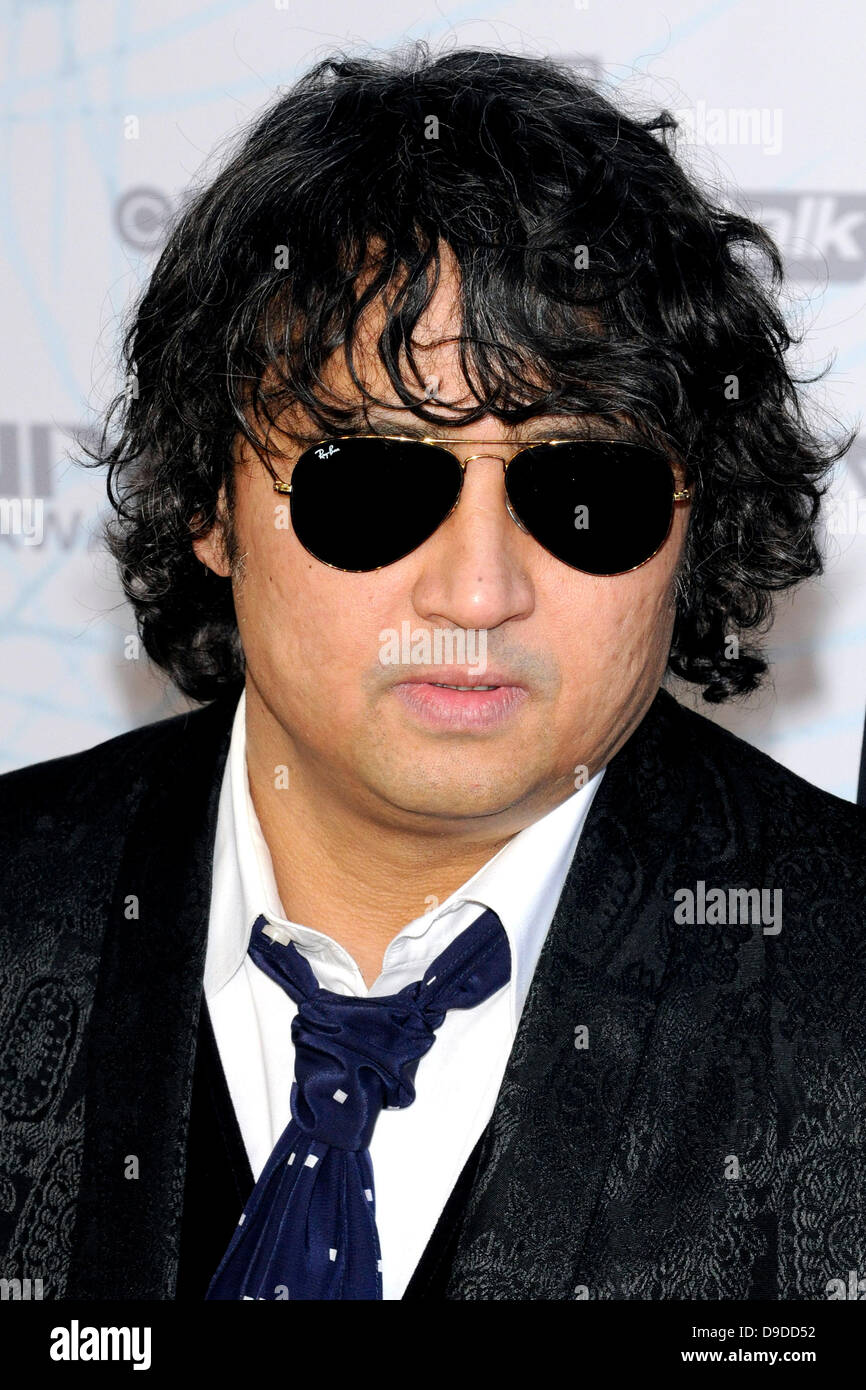 Sean Dean 2011 JUNO Awards held at the Air Canada Centre - Arrivals ...