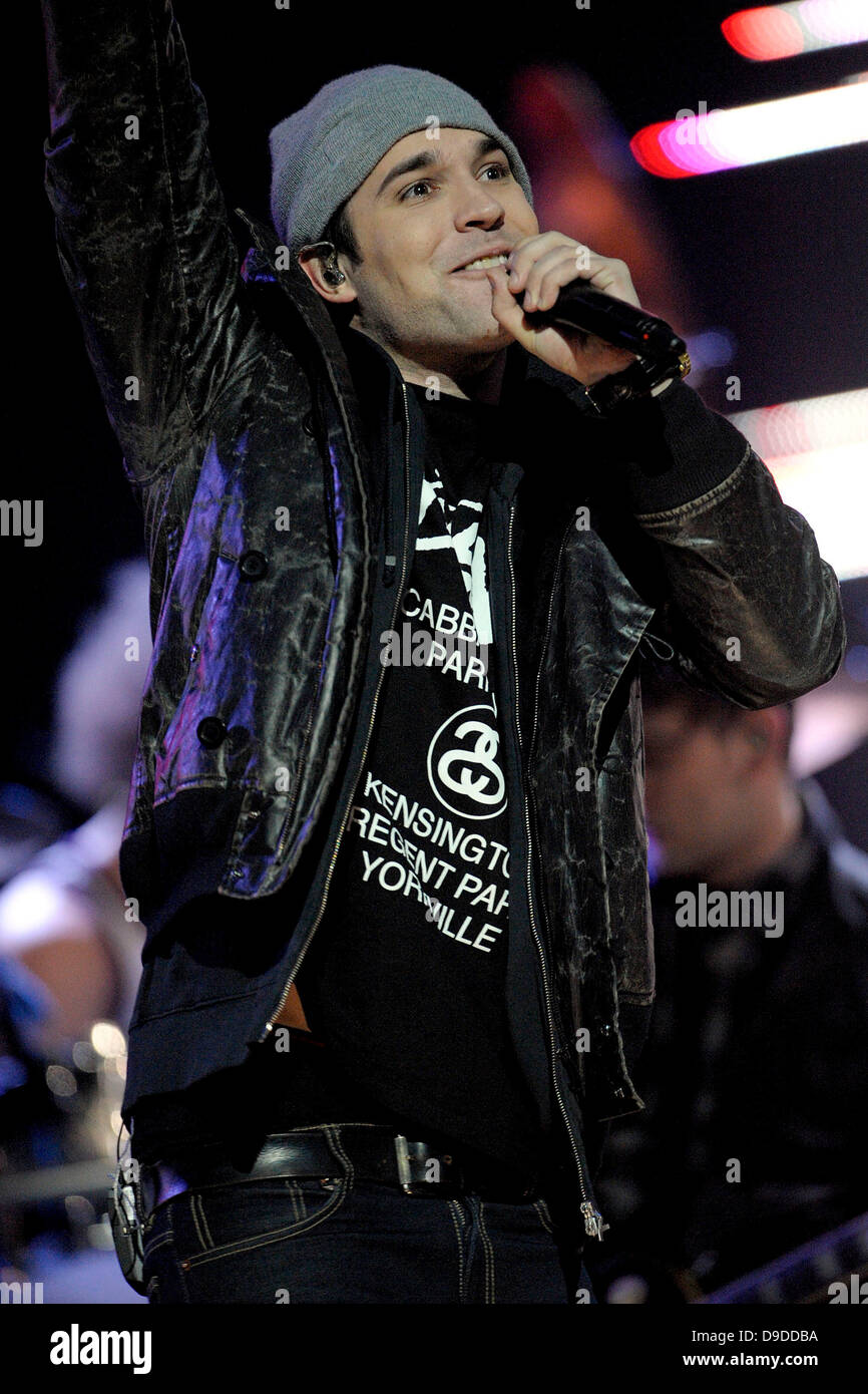 Kyle 'Kap Ten/OneOh' Fairlie 2011 JUNO Awards held at the Air Canada ...