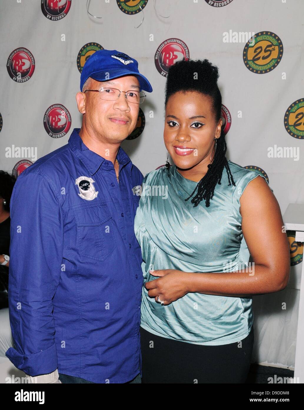 Reggae singer Etana, real name Shauna Mckenzie, with VP Records General ...