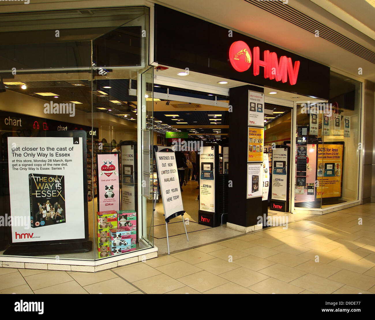 Atmosphere - HMV 'The Only Way Is Essex' cast promote and sign copies ...