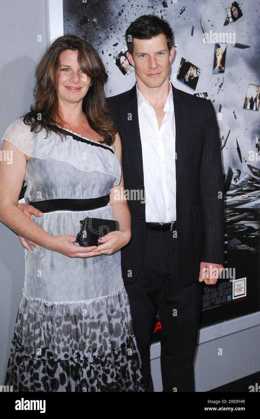 Eric mabius and wife hi-res stock photography and images - Alamy