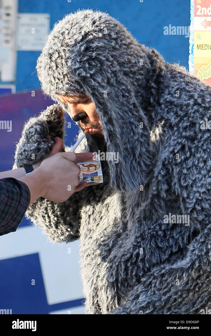Jason Gann smoking on the set of their new television project 'Wilfred ...