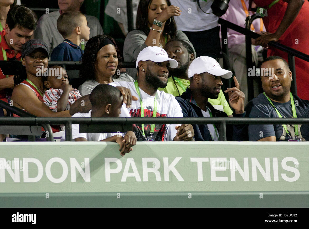 Lebron james family hi-res stock photography and images - Alamy