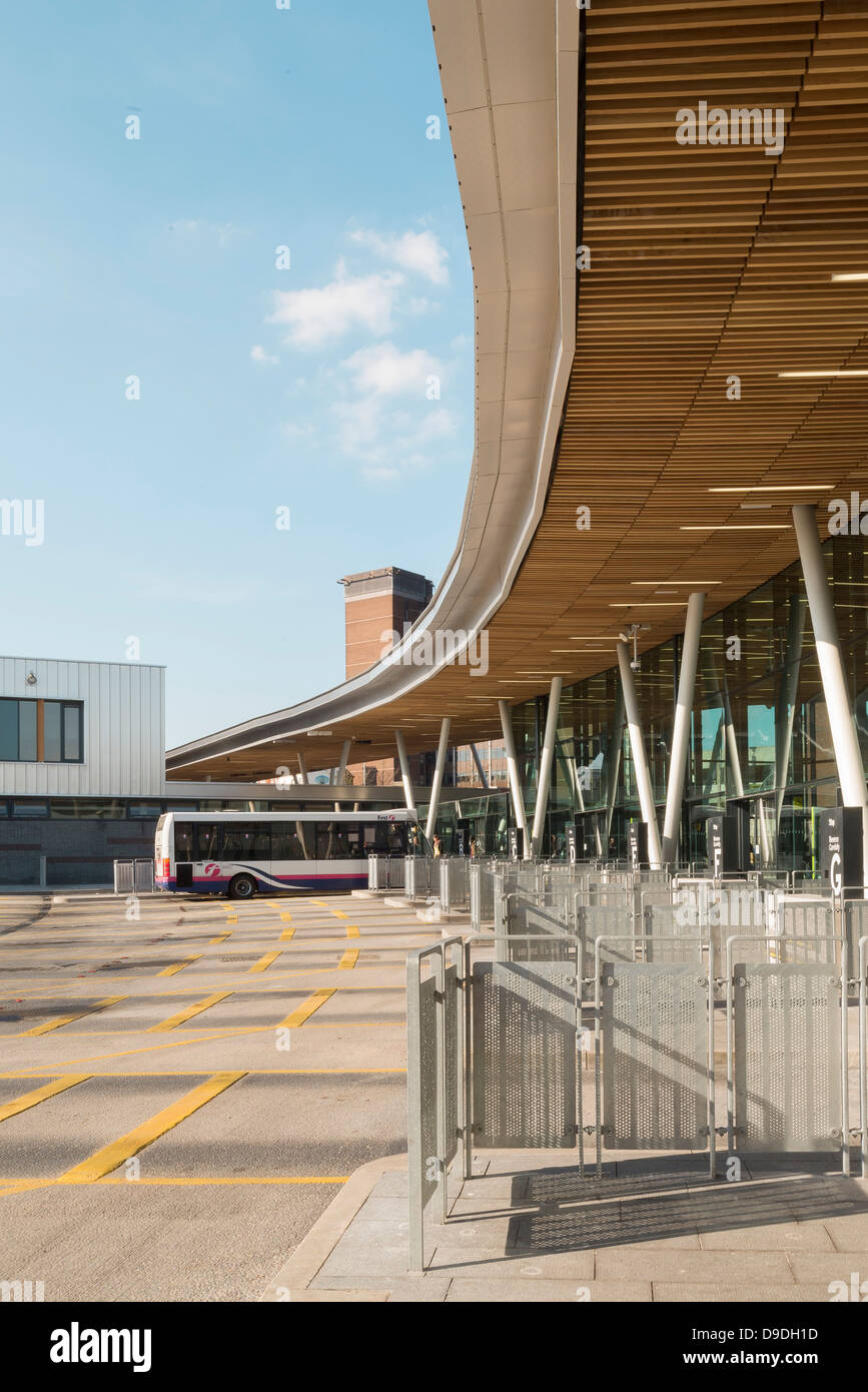 Stoke Bus Station, Stoke on Trent, United Kingdom. Architect: Grimshaw ...