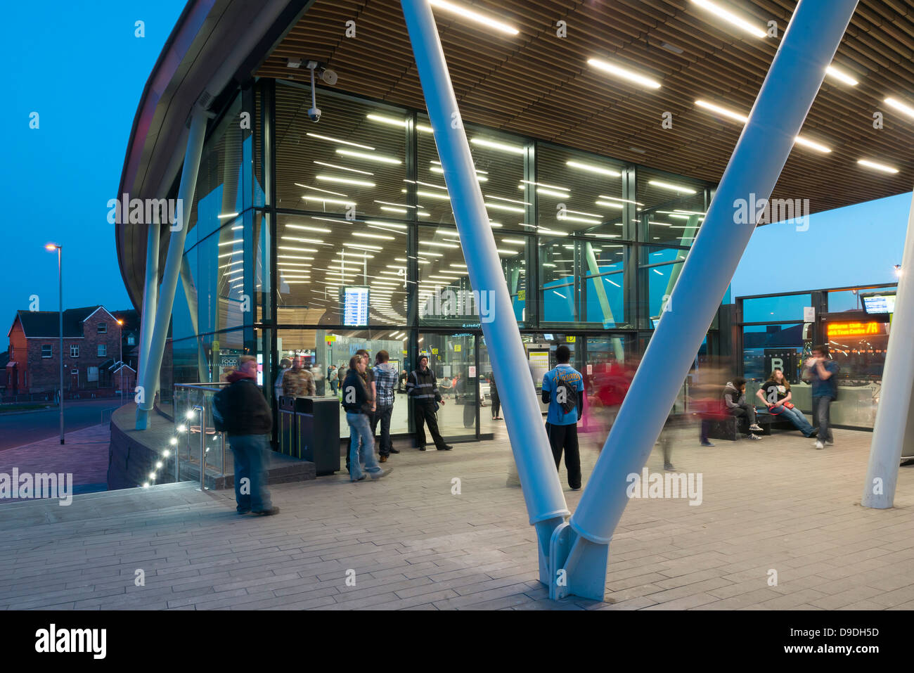 Stoke Bus Station, Stoke on Trent, United Kingdom. Architect: Grimshaw ...