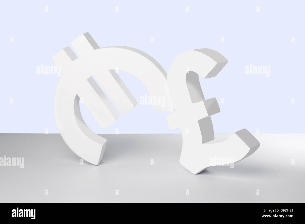 Pound signs hi-res stock photography and images - Alamy