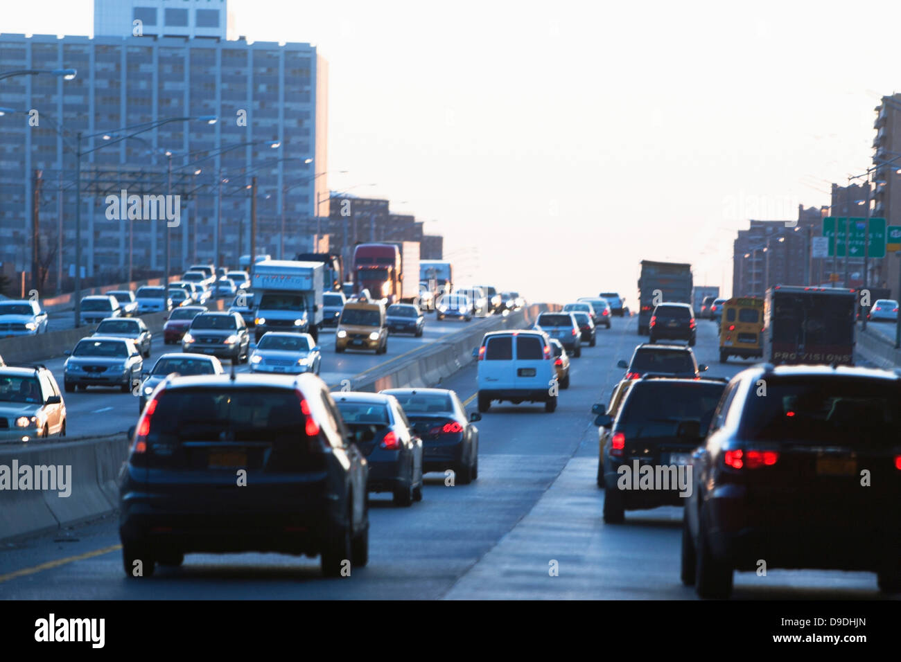 Traffic on highway hi-res stock photography and images - Alamy