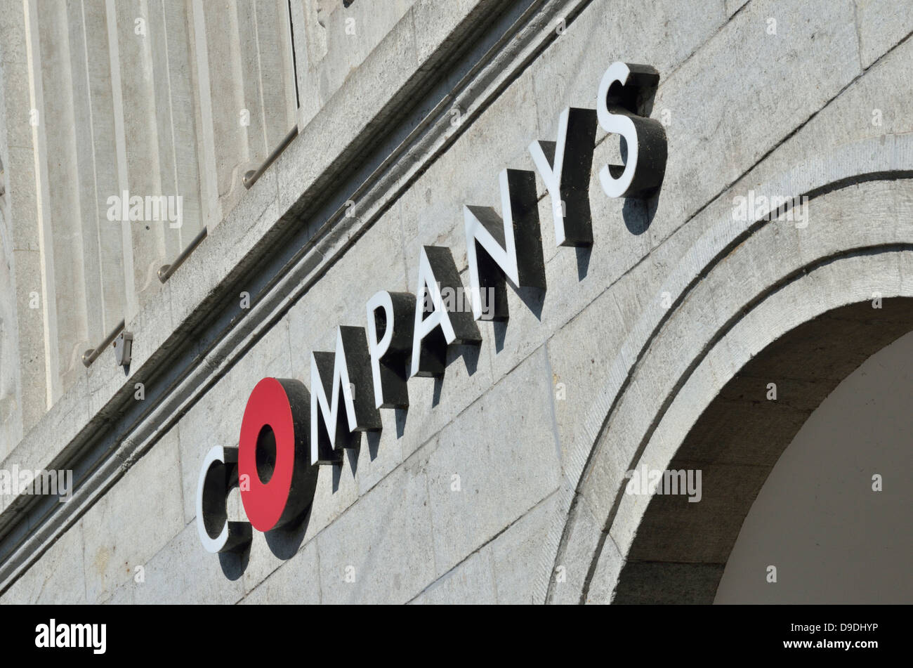 Fashion store sign logo hi-res stock photography and images - Alamy
