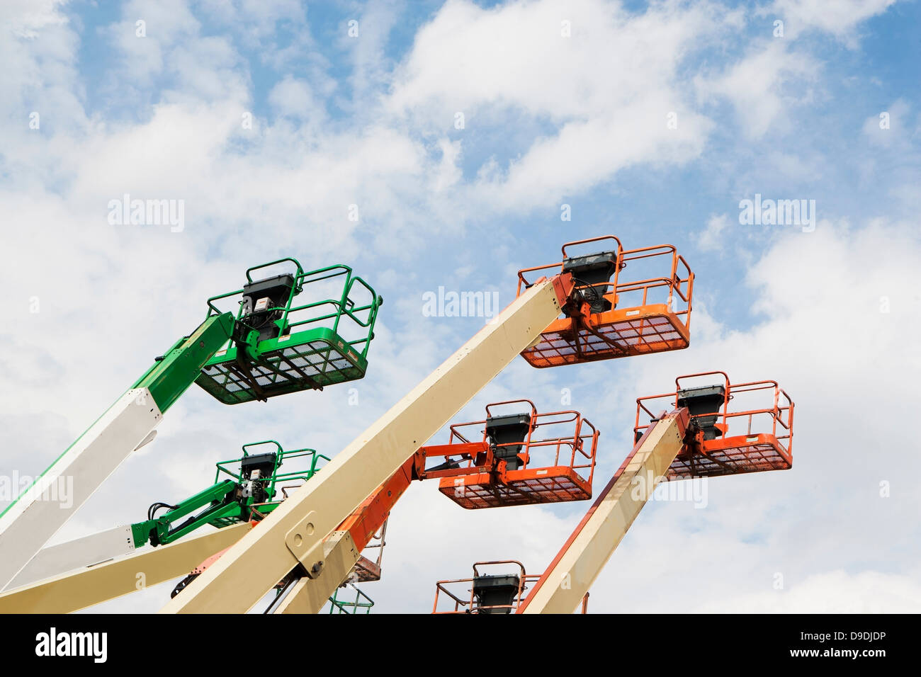 Green cherry picker hi-res stock photography and images - Alamy