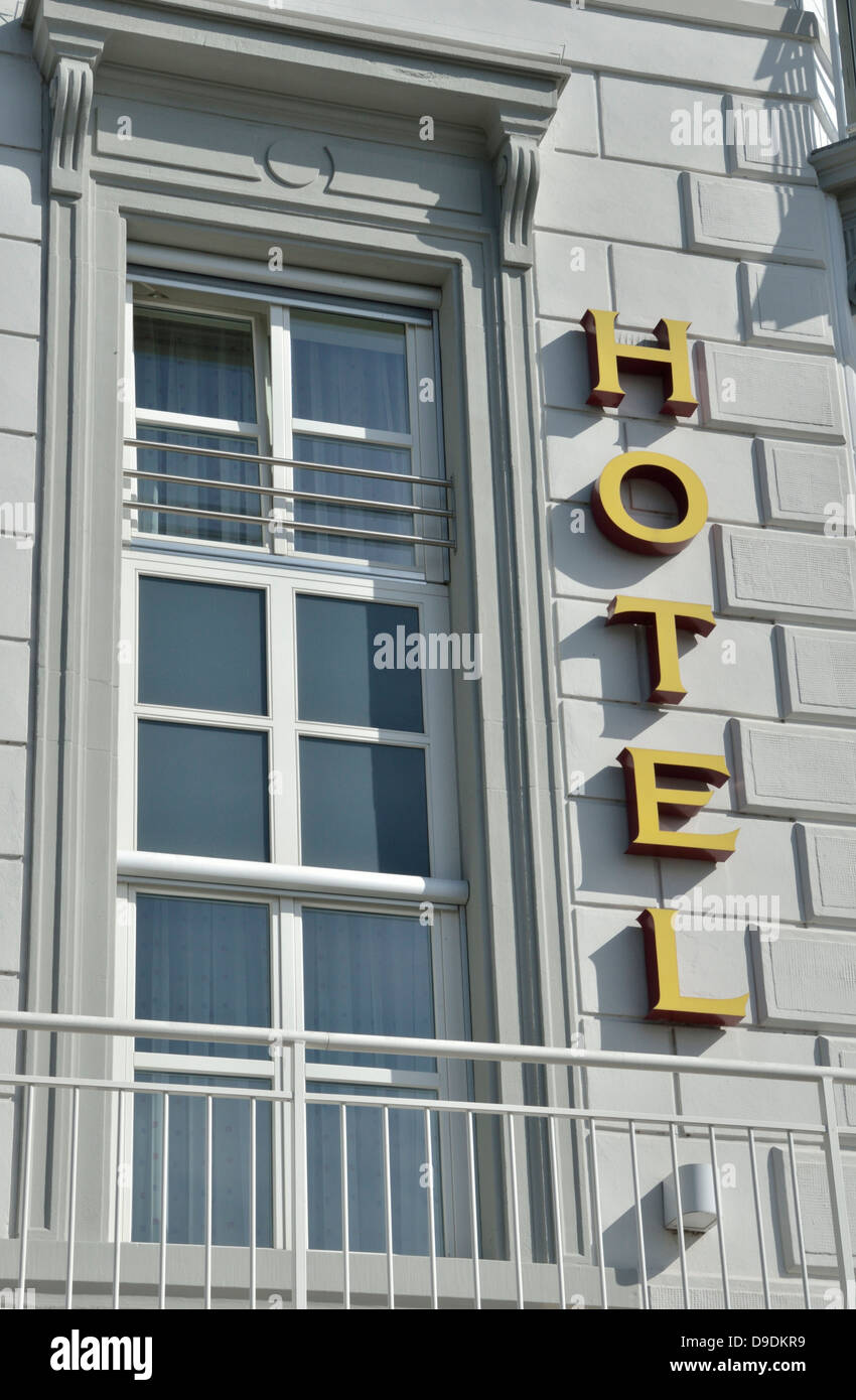 Hotel sign on building exterior Stock Photo - Alamy