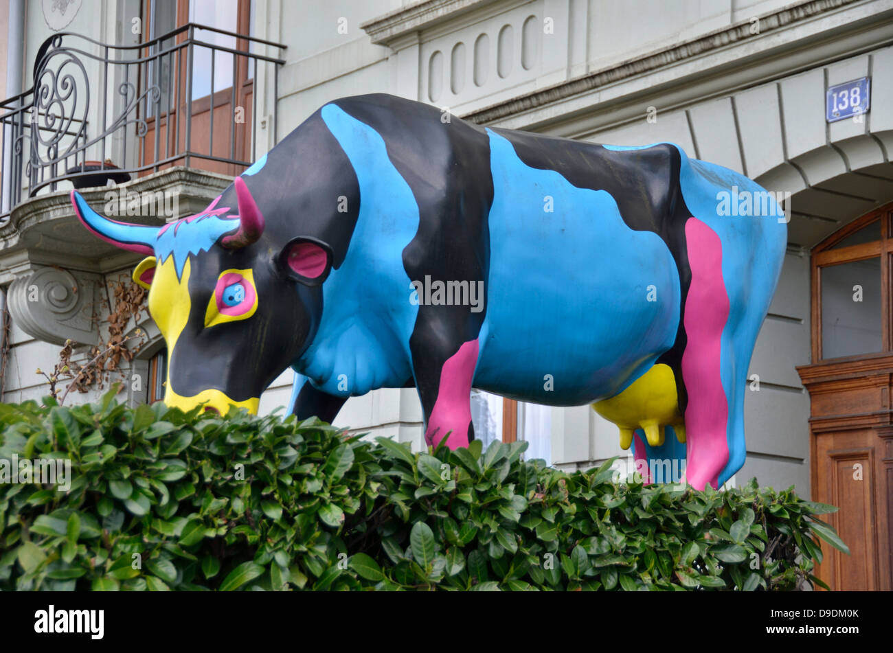 Model of a life sized cow hi-res stock photography and images - Alamy