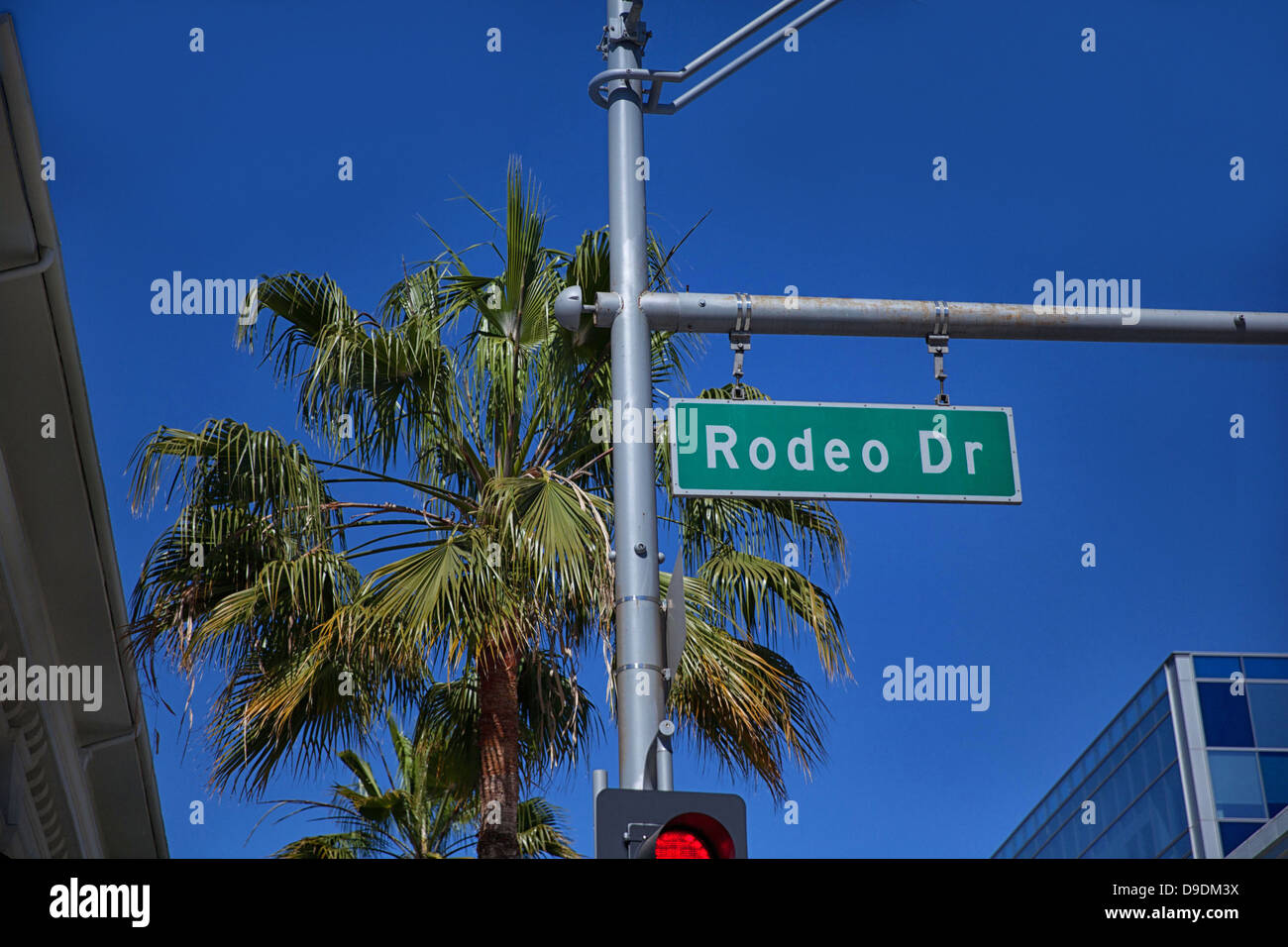 Rodeo drive sign hi-res stock photography and images - Alamy
