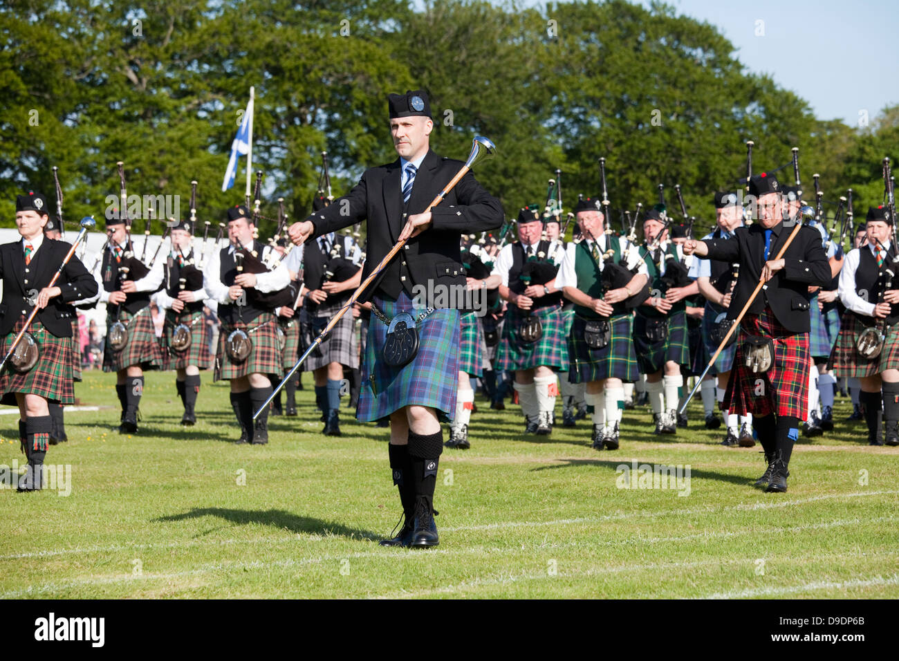 Drum majors in pipe band hi-res stock photography and images - Alamy