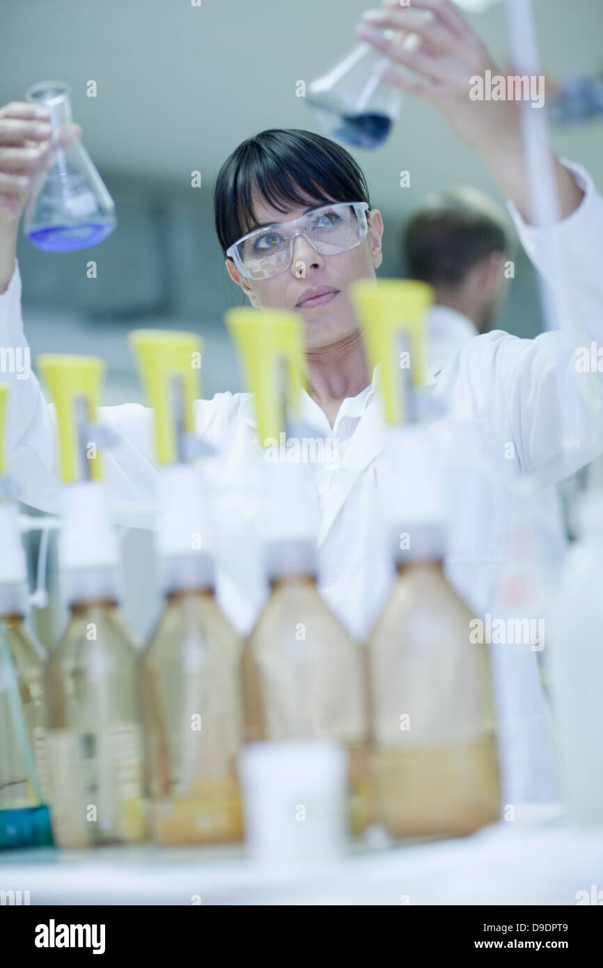 Laboratory tests hi-res stock photography and images - Alamy