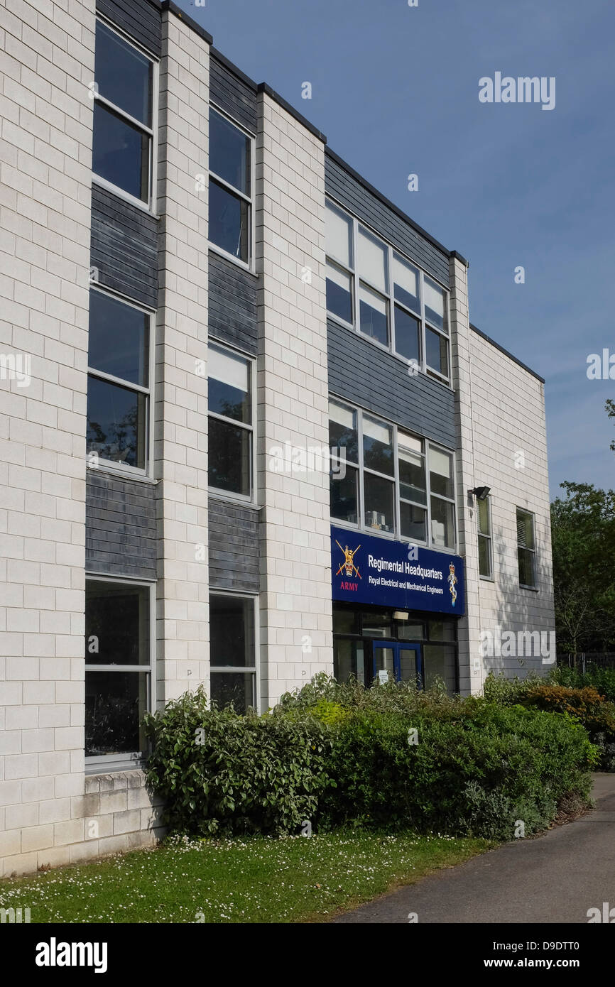 Royal electrical and mechanical engineers hi-res stock photography and ...