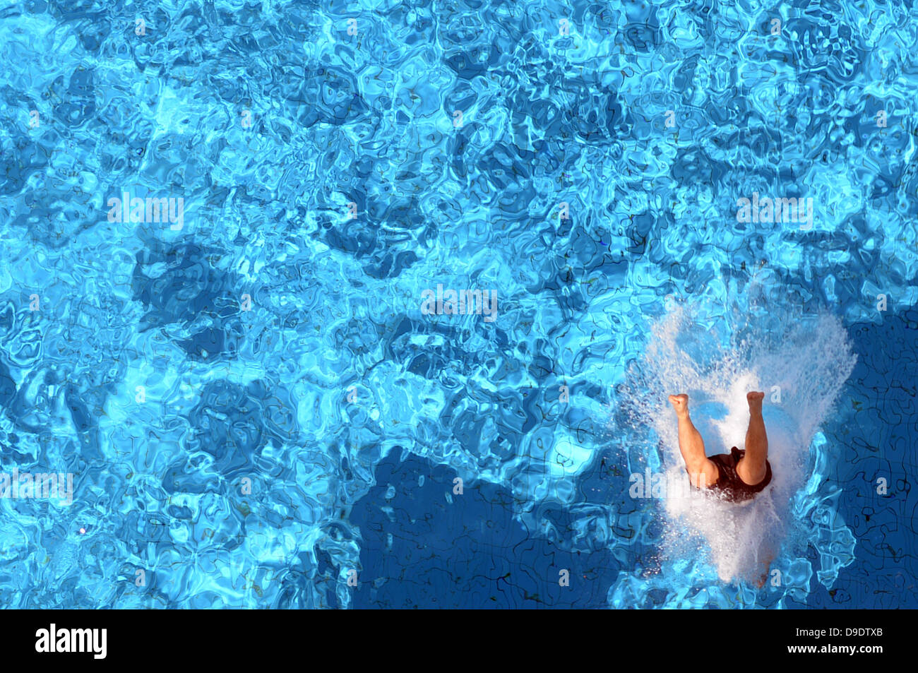 Open air platforms hi-res stock photography and images - Alamy