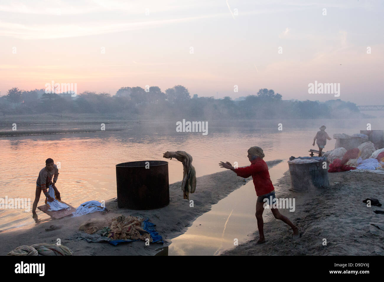 Laundry dhobi wallahs laundry men hi-res stock photography and images ...