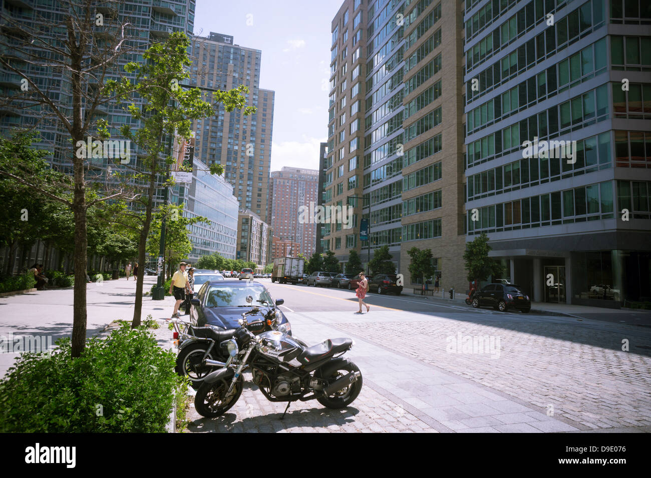 New development along Center Boulevard in LIC in Western Queens in New ...