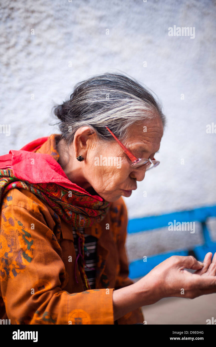 Senior count fingers hi-res stock photography and images - Alamy