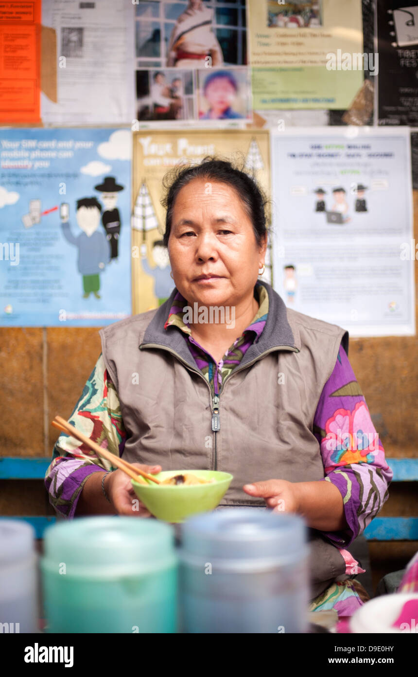 Woman preparing Thukpa (a traditional Tibetan noodle Stock Photo - Alamy