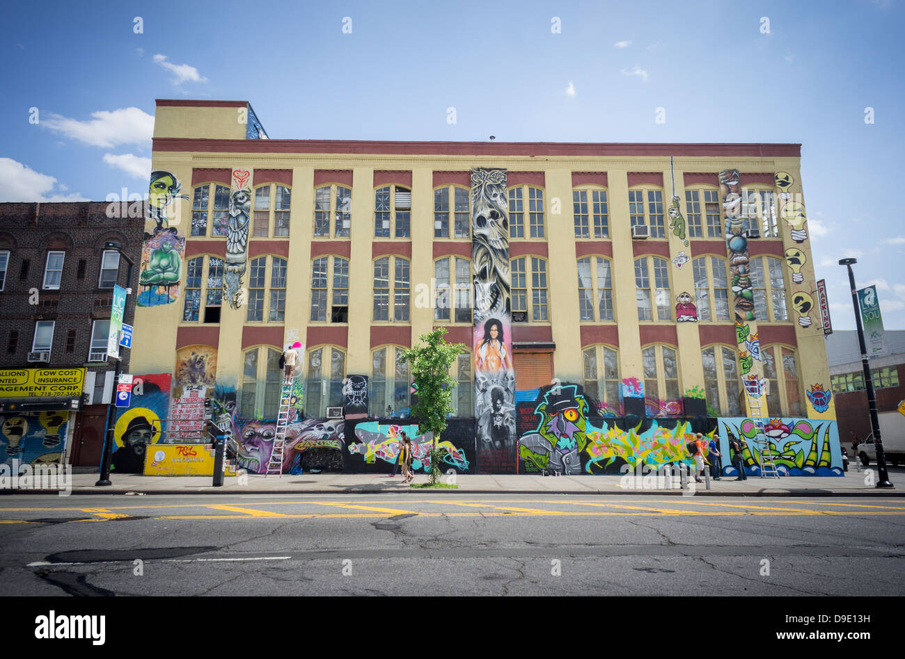 The Five Pointz building in Long Island City in Queens in New York ...
