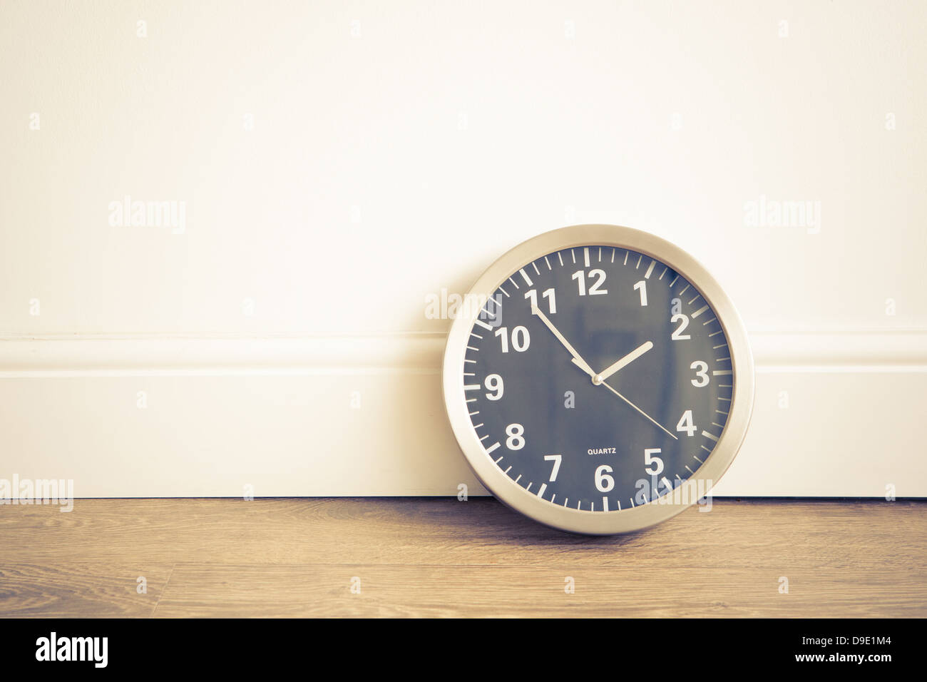 Floor clock hi-res stock photography and images - Alamy