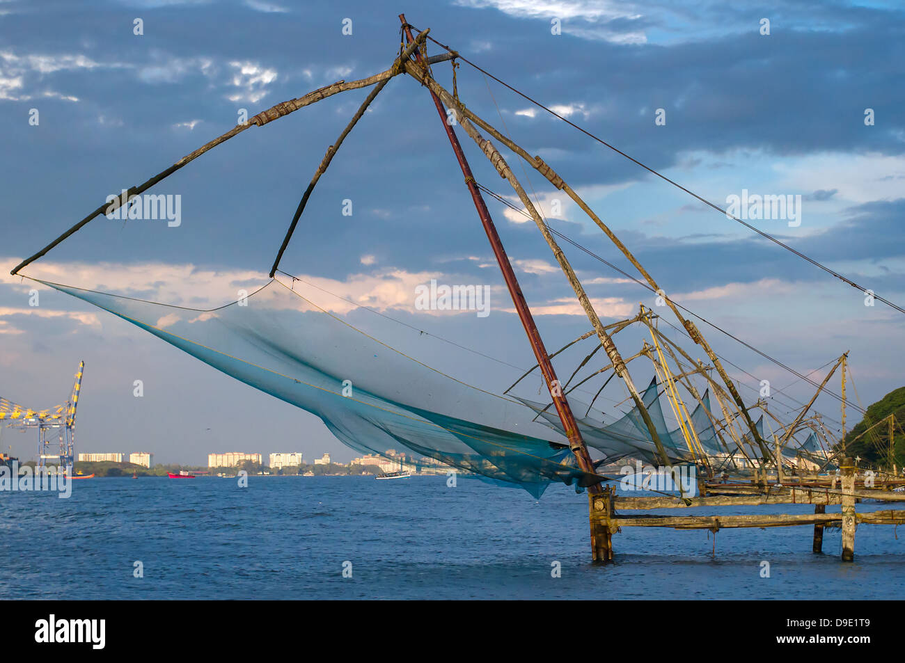 Chinese fishing net at sunrise in Cochin (Fort Kochi), Kerala, India ...