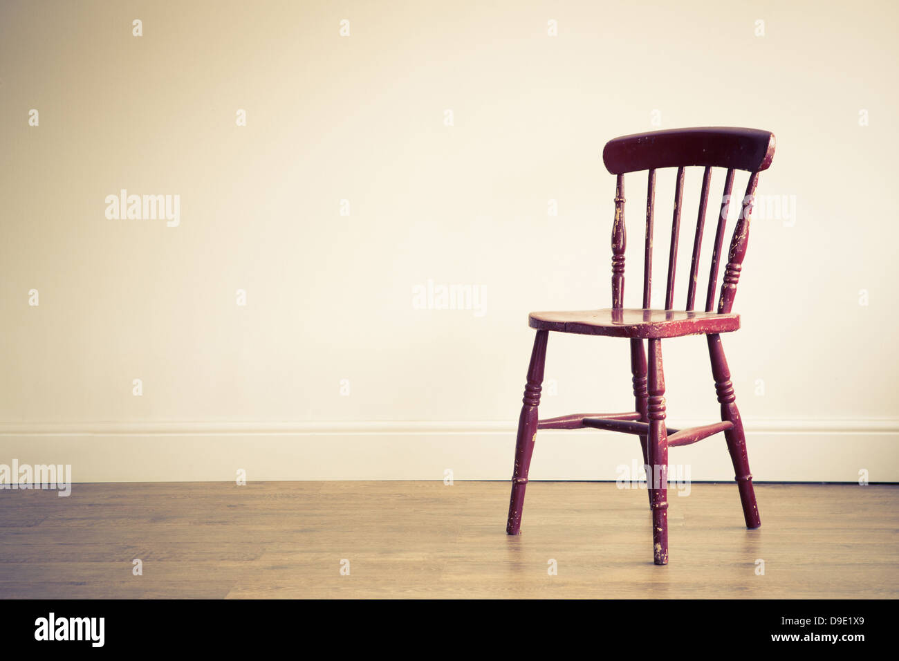 One chair empty room hi-res stock photography and images - Alamy