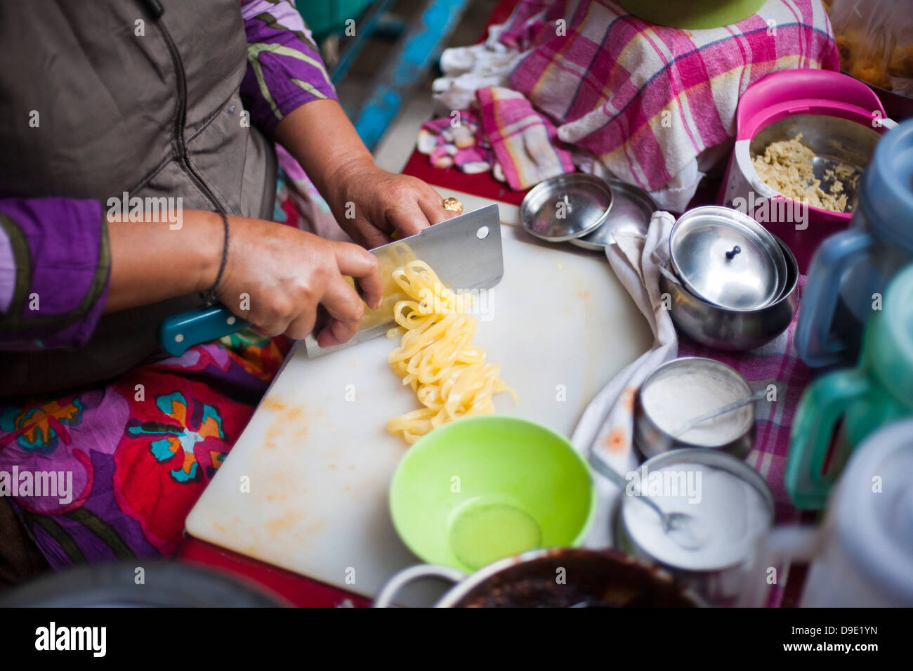 Thukpa High Resolution Stock Photography and Images - Alamy