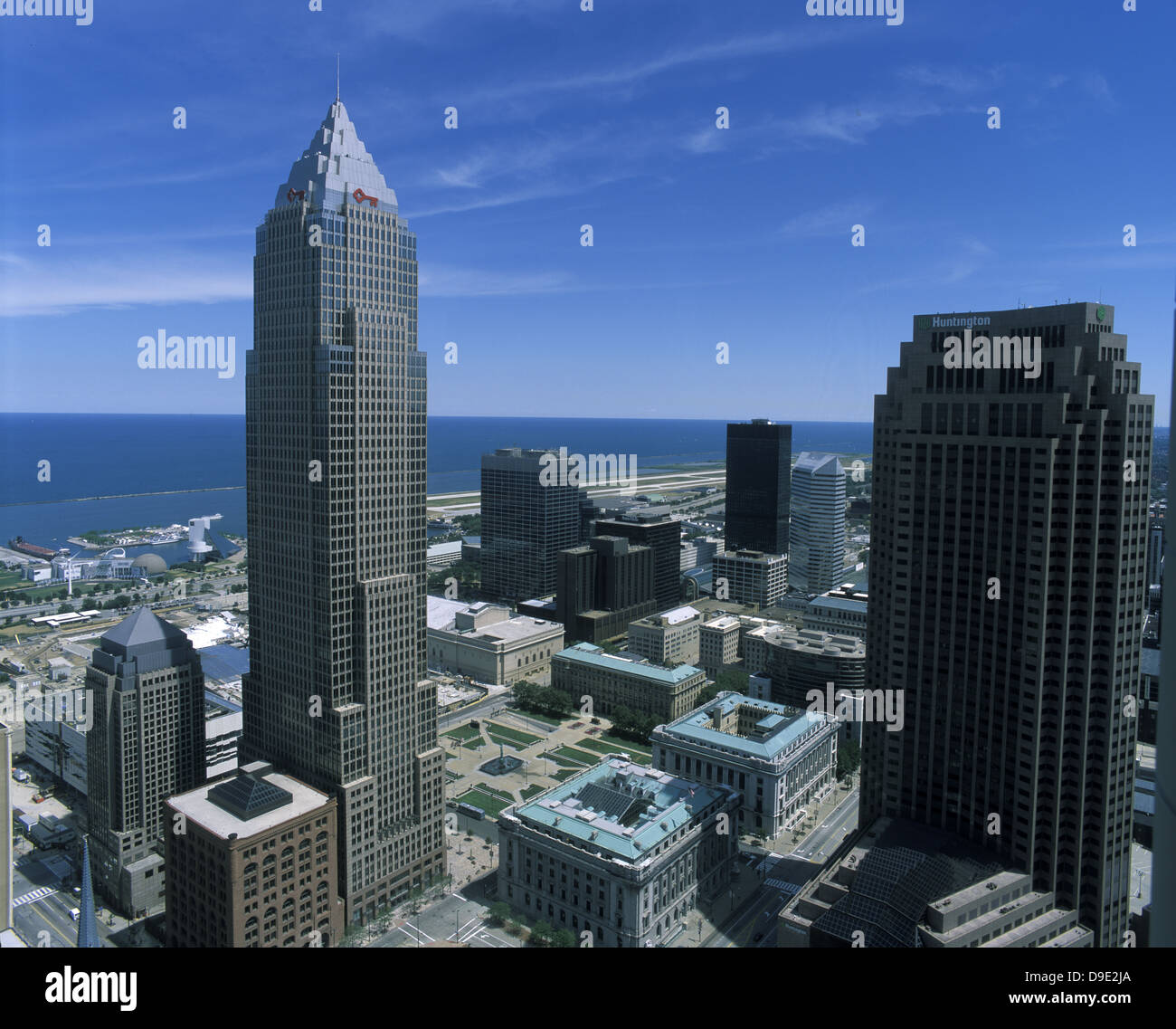 KEYBANK CENTER TOWER DOWNTOWN CLEVELAND LAKE ERIE OHIO USA Stock Photo ...