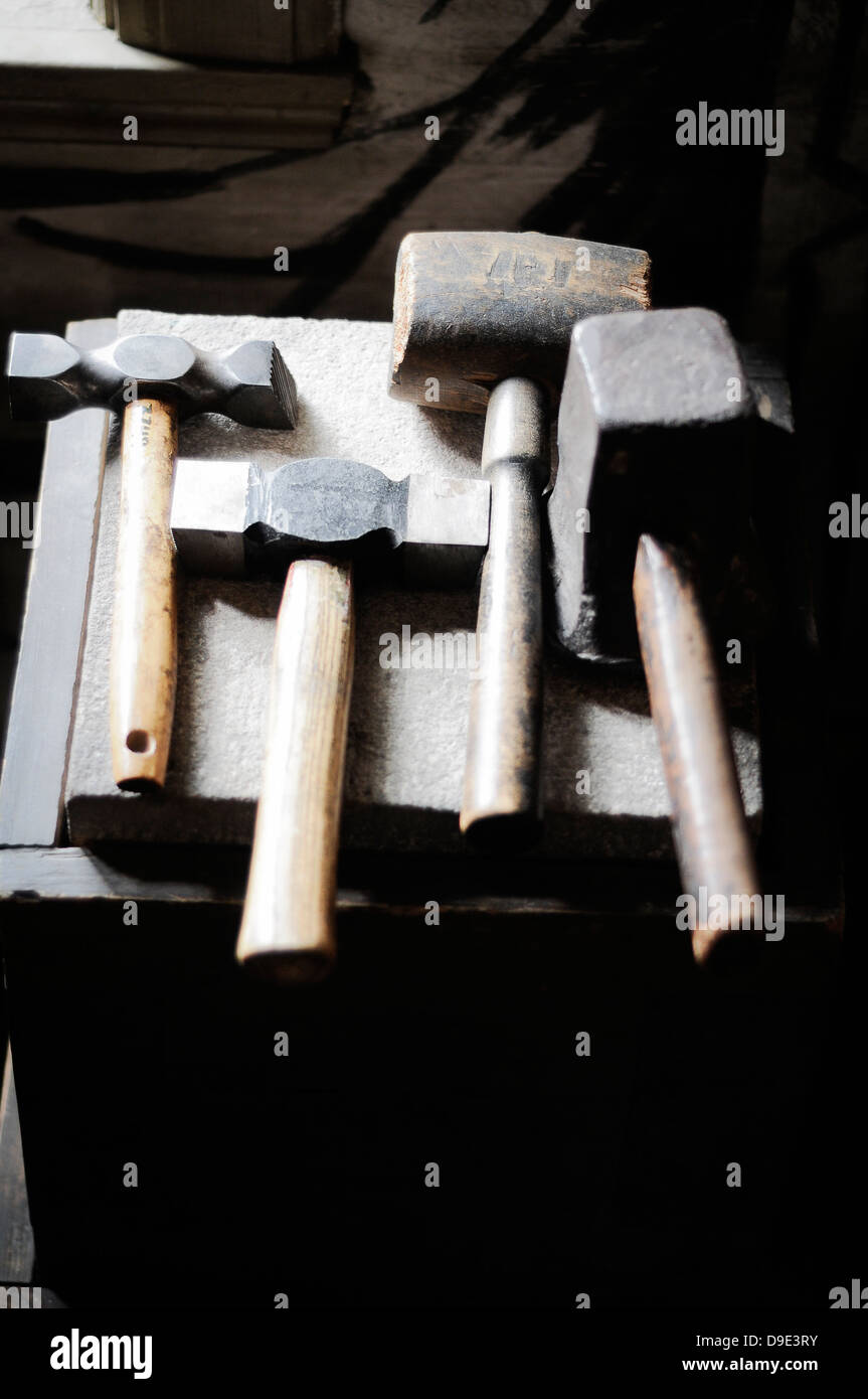 Hammer and mallets hi-res stock photography and images - Alamy