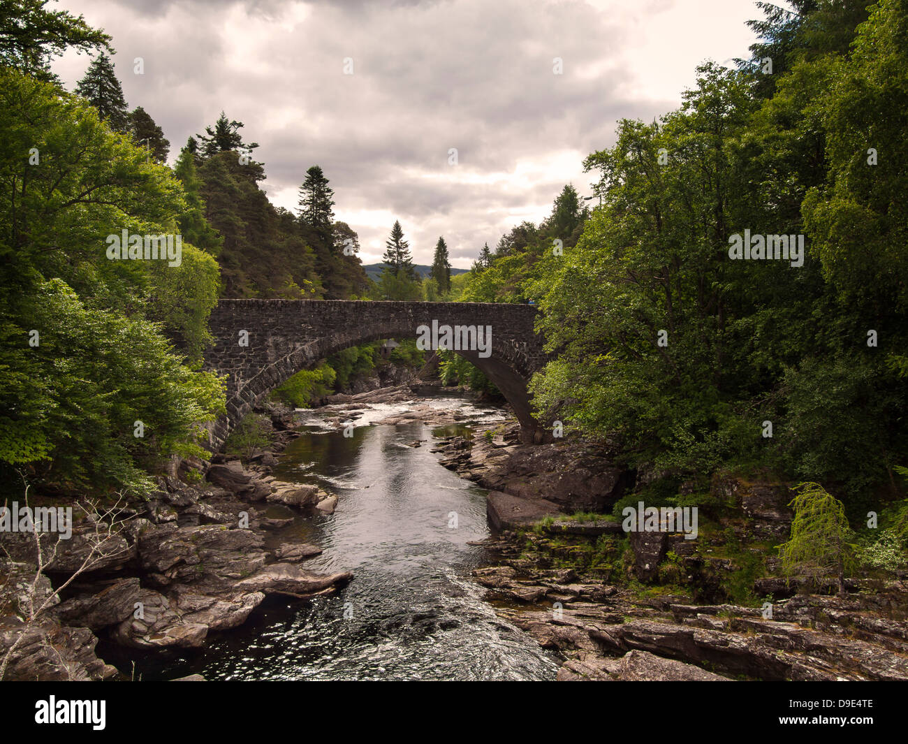 Bridge stone highland scotland hi-res stock photography and images - Alamy
