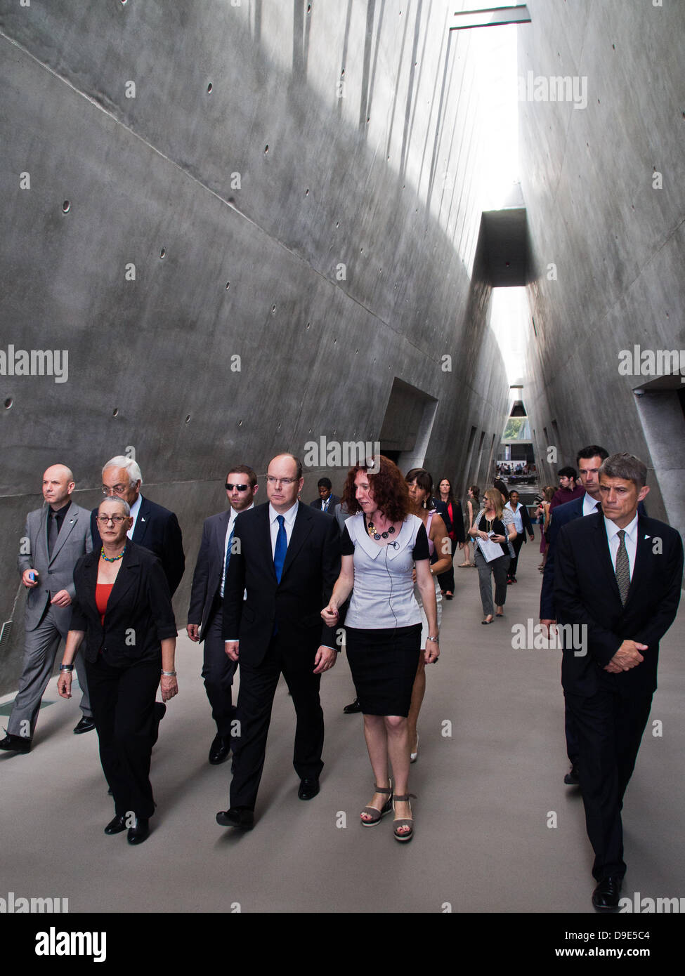 Presidential entourage hi-res stock photography and images - Alamy