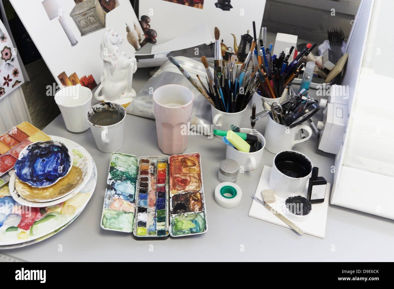 Pottery harmony hi-res stock photography and images - Alamy