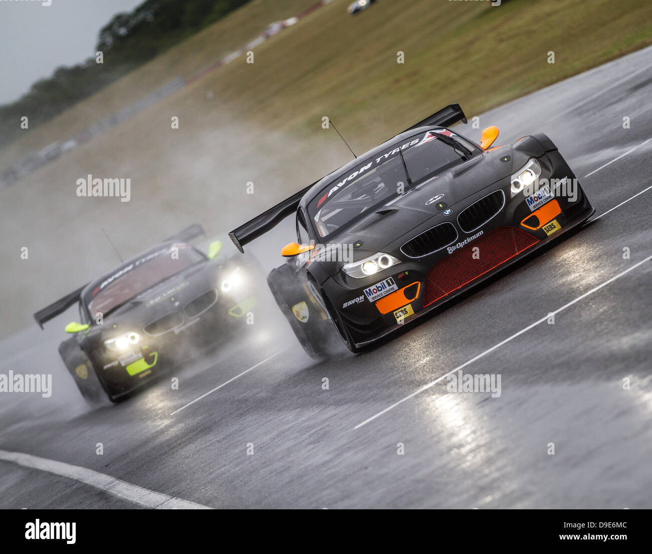 Team - 888Optimum driving in tandem during qualifying at British GT ...