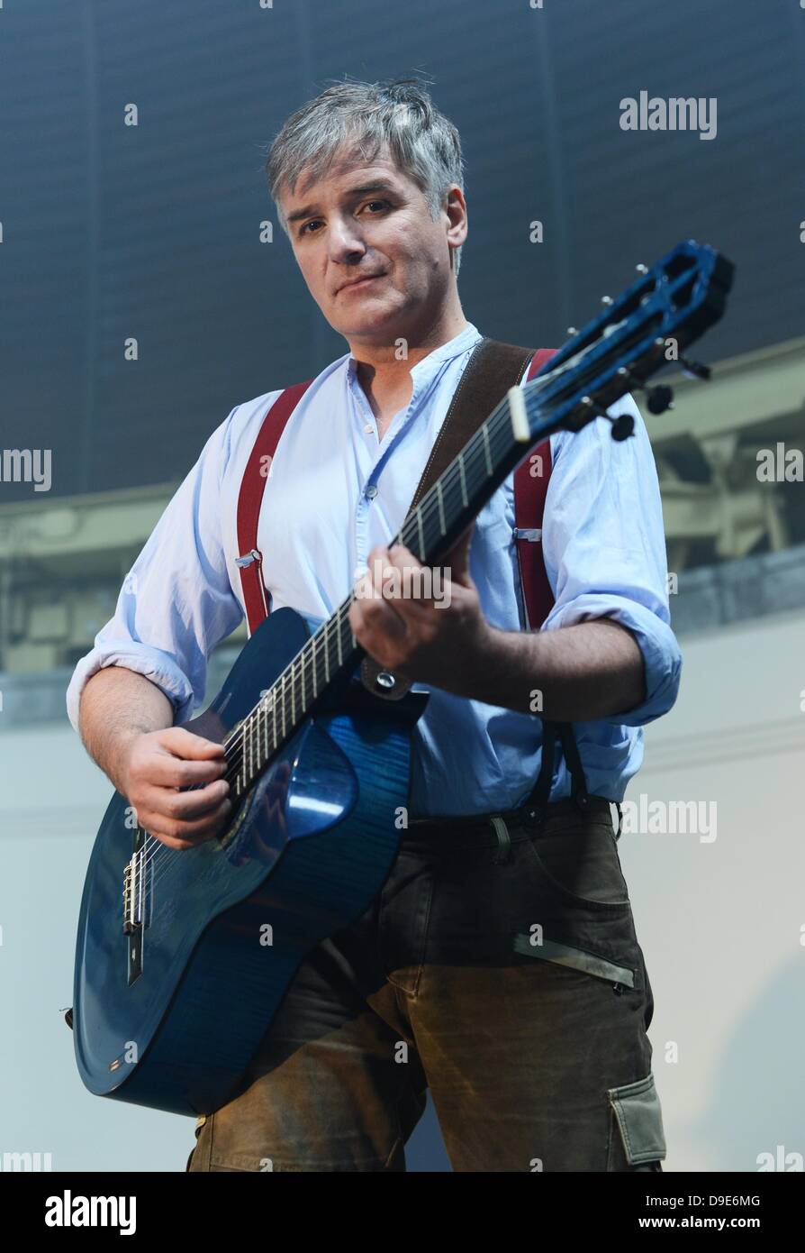 Orchestral scores hi-res stock photography and images - Alamy