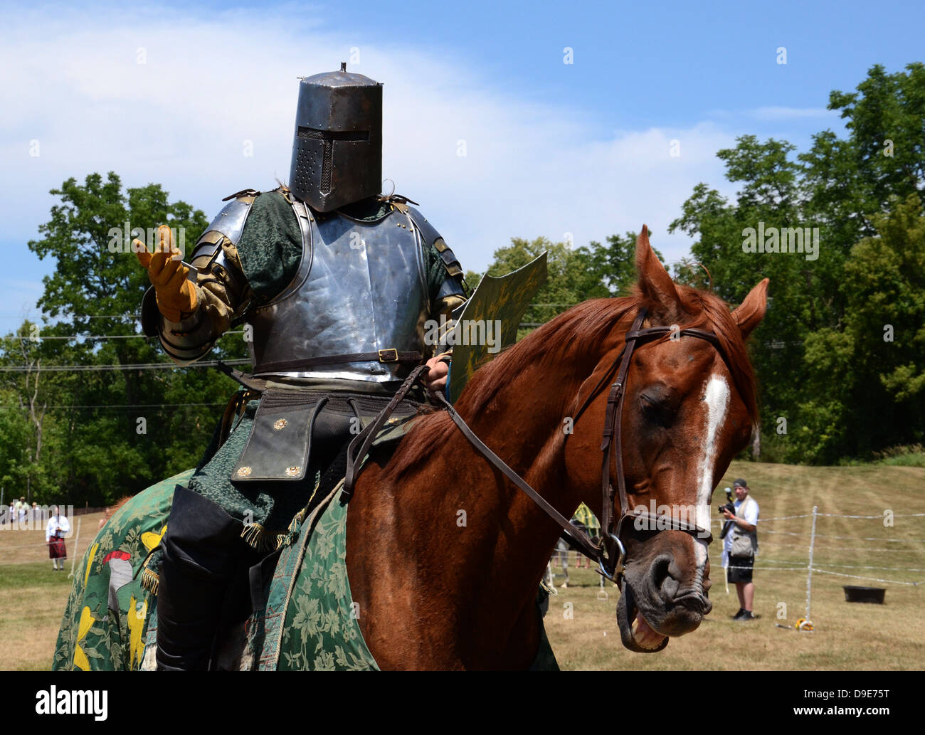 Medieval jousting show hi-res stock photography and images - Alamy