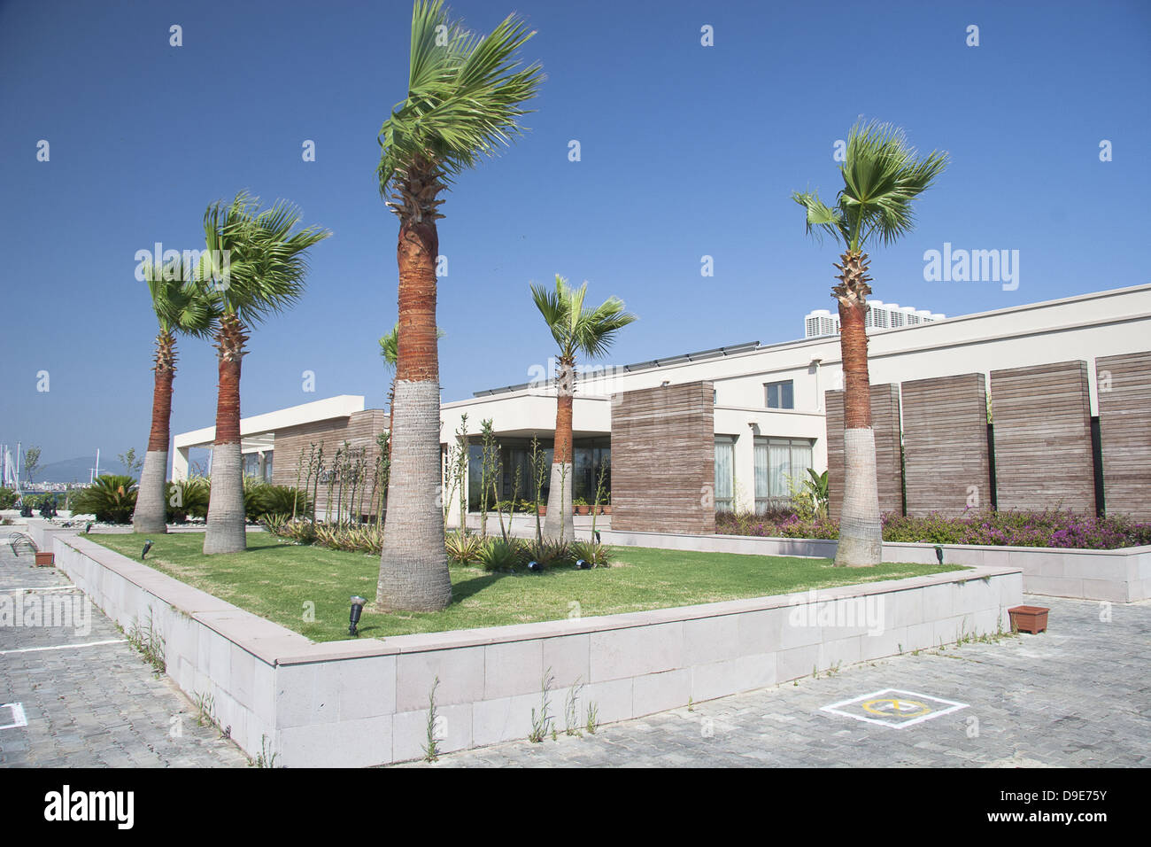 Modern building facade Stock Photo - Alamy