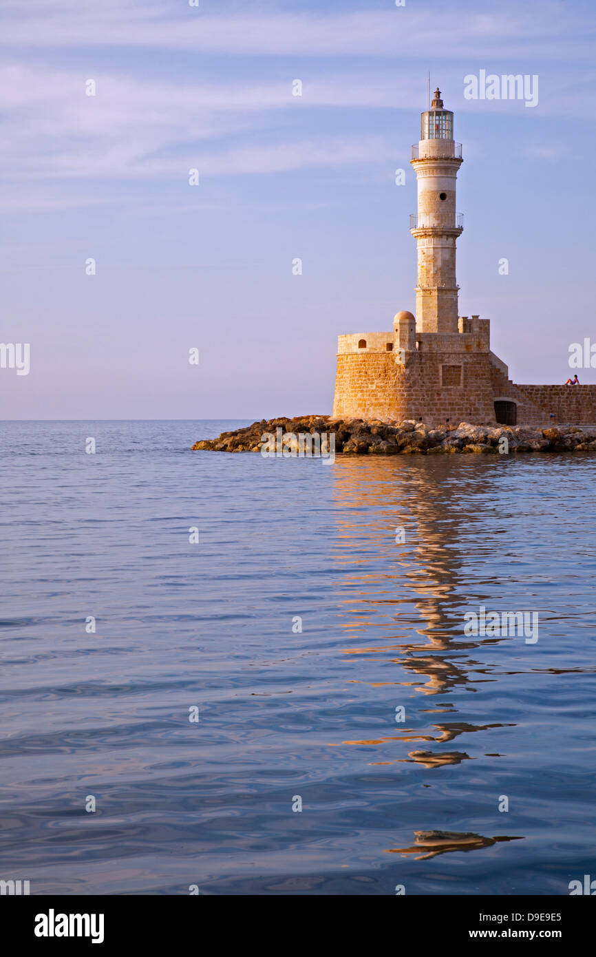 Chania's centuries old lighthouse in Venetian Harbour Stock Photo - Alamy