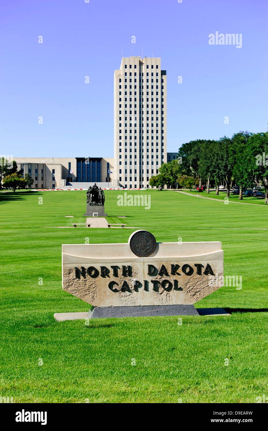 North Dakota State Capitol Bismarck ND Stock Photo - Alamy