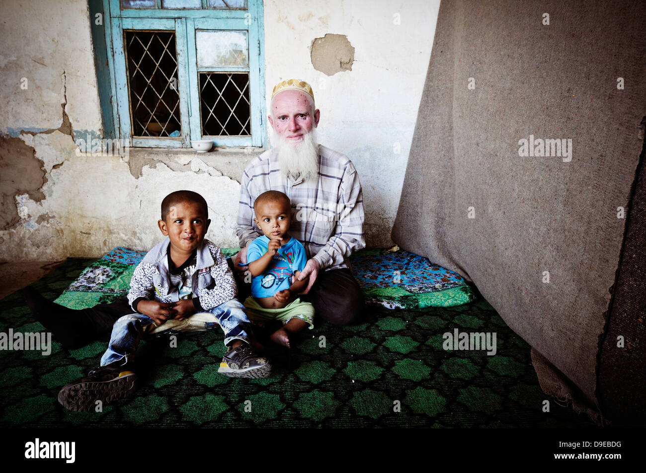Muslim albino hi-res stock photography and images - Alamy