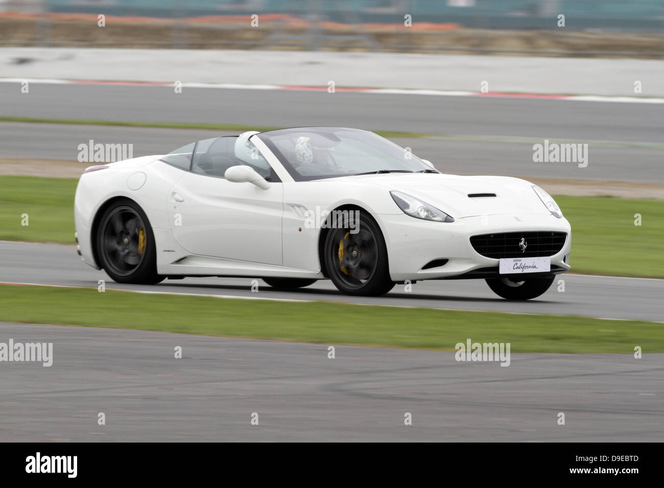 White ferrari hi-res stock photography and images - Alamy