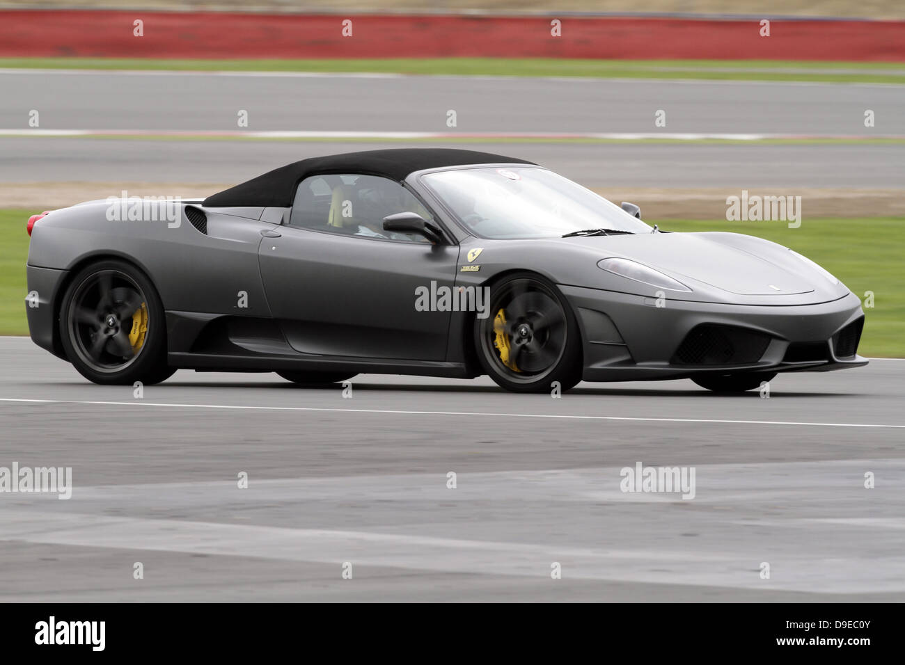 GREY FERRARI 16M SPIDER CAR GRAND PRIX CIRCUIT SILVERSTONE ENGLAND 07 ...