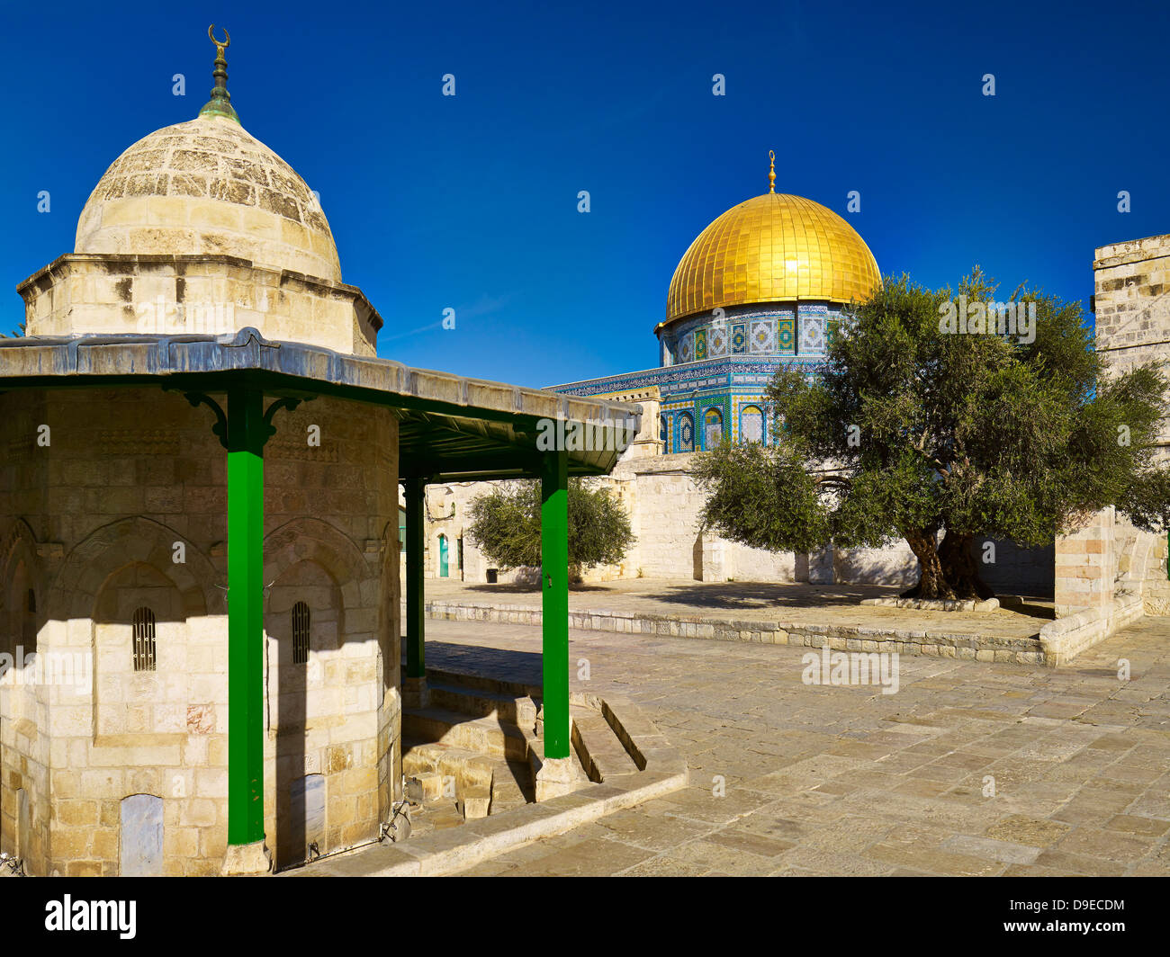 Dome of the Rock on the Temple Mount in Jerusalem, Israel Stock Photo ...