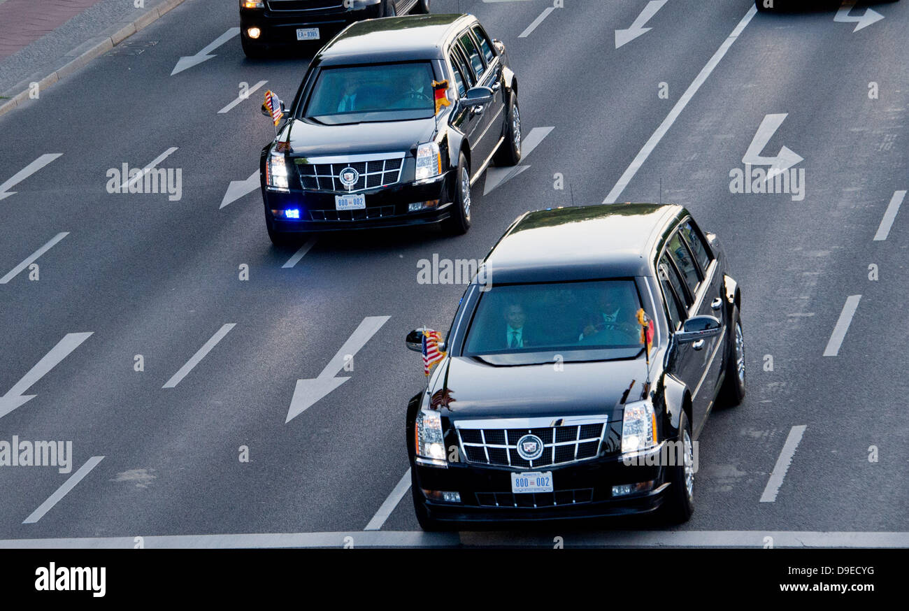 US President Barack Obama's motorcade makes its way through Berlin ...