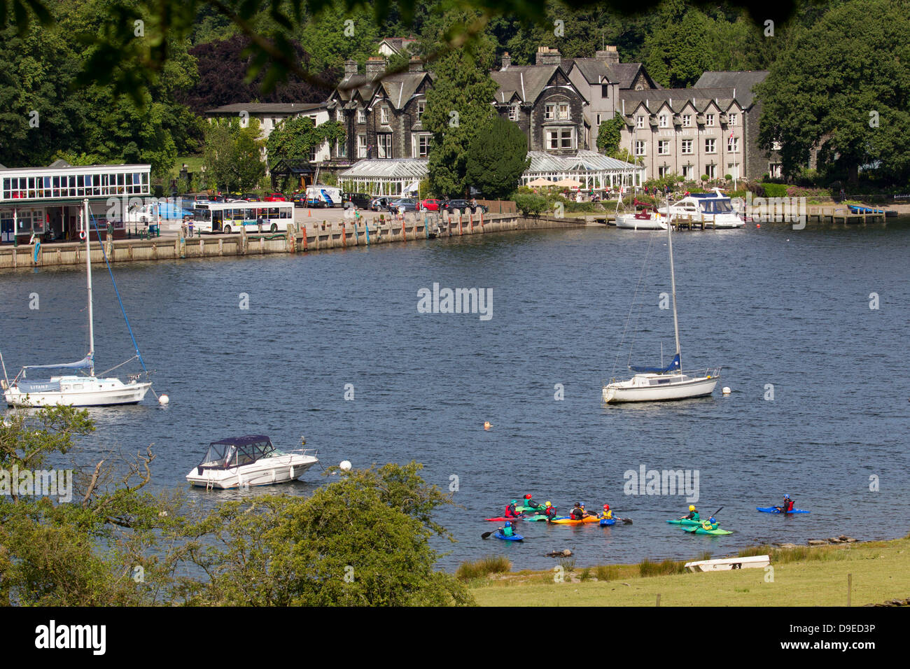 Lakeside hotel and spa hi-res stock photography and images - Alamy