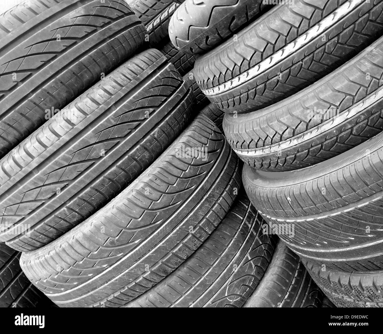 Car tyre wallpaper hi-res stock photography and images - Alamy