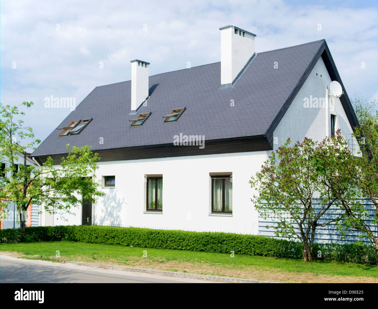 Grey townhouse hi-res stock photography and images - Alamy